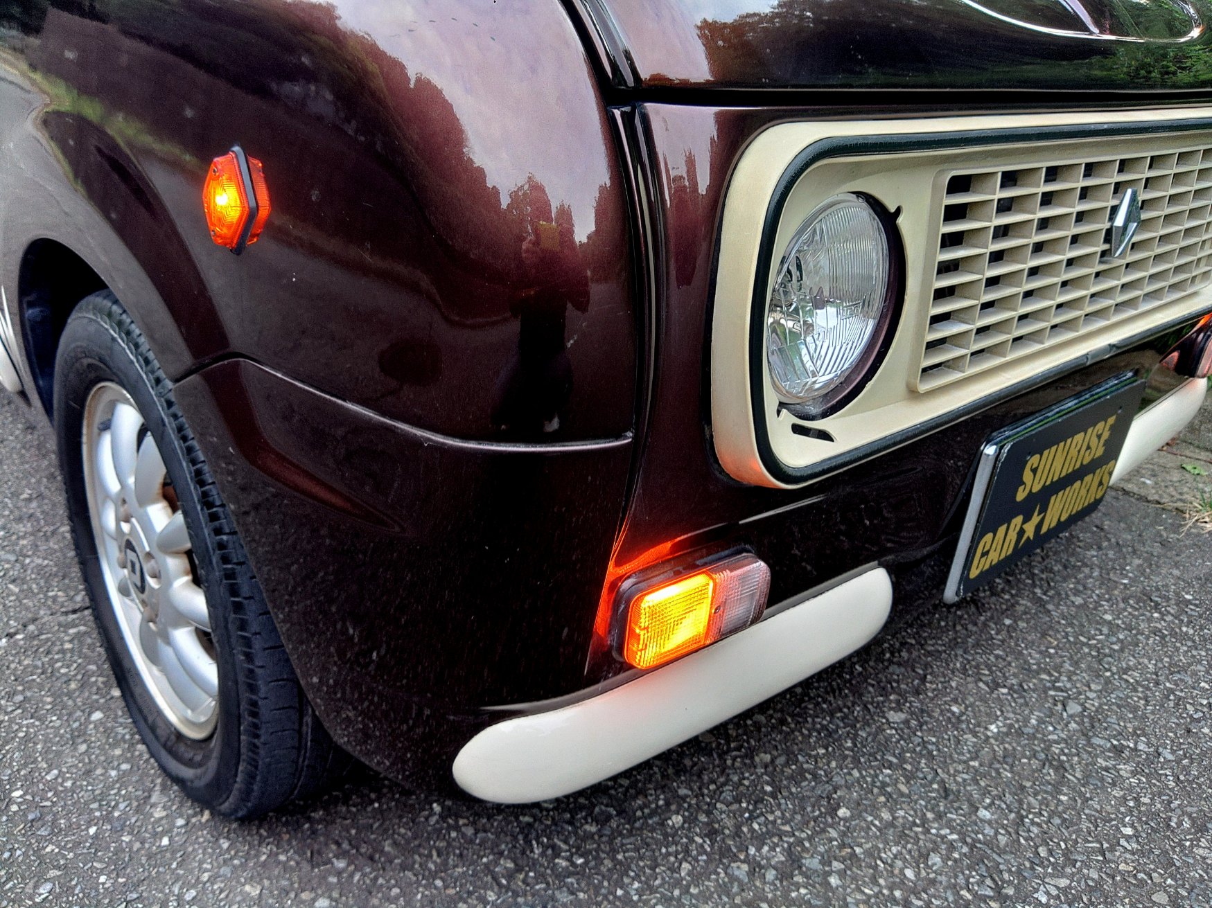 またまたお洒落なカスタムカー完成です♪ - サンライズ・カーワークス/SUNRISE CAR WORKS/横浜の中古車販売店